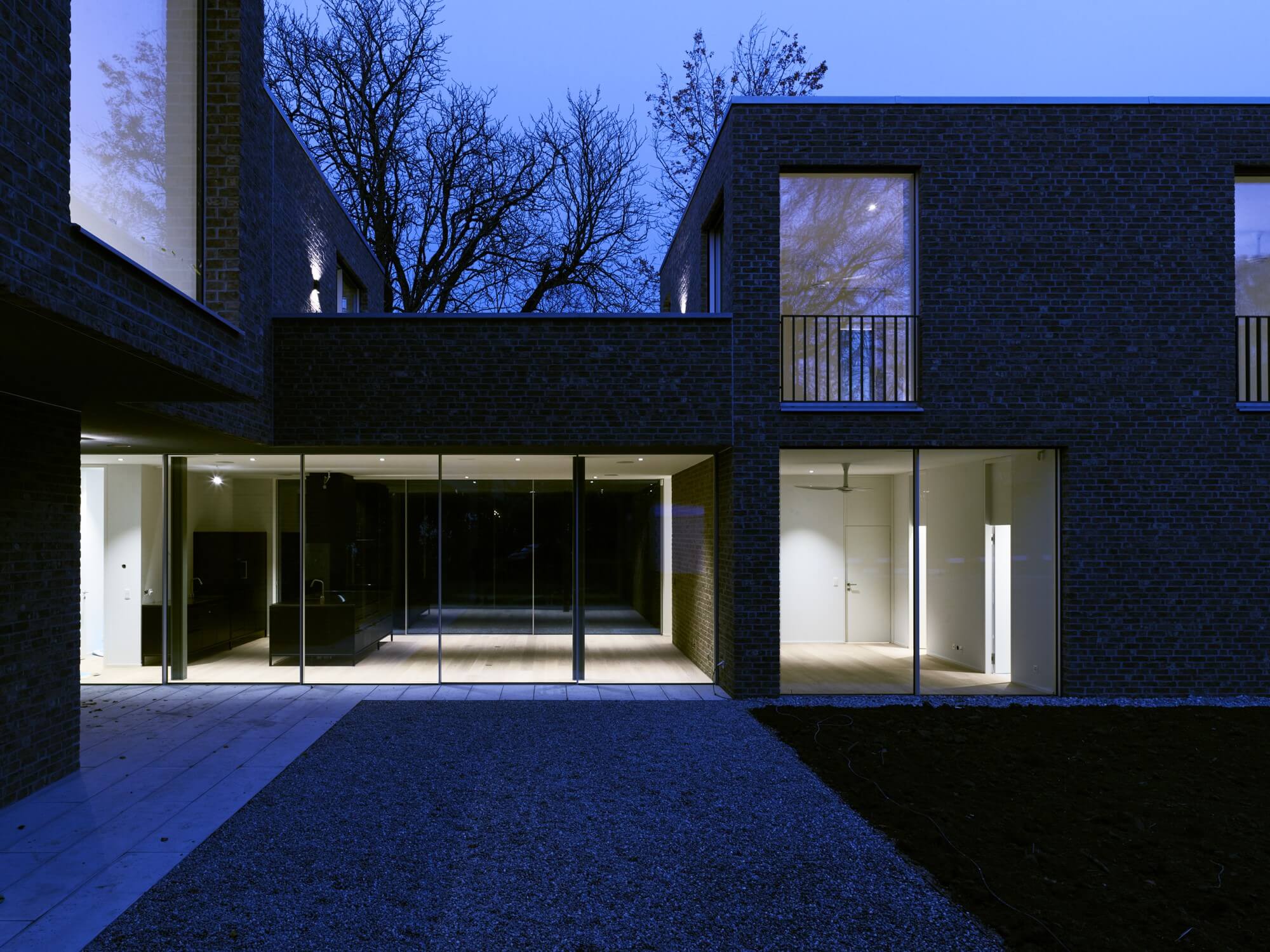 Villa R - Building Views